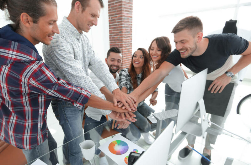 9 Murder Mystery Games for Team Building | Merri Mysteries